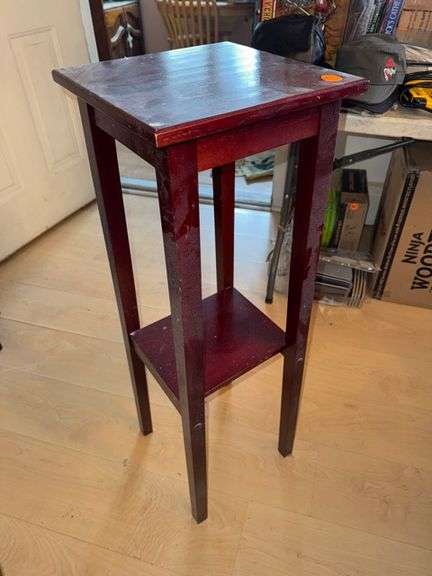 Plant stand • 12x12x36 • Dining room - Duck Soup Auctions
