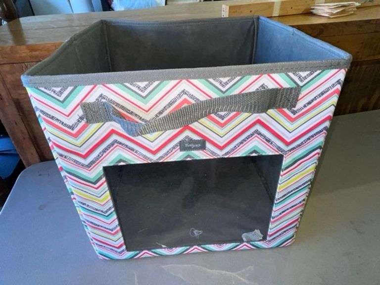 Thirty-one storage cube • Crimson circle (Garage) - Duck Soup Auctions