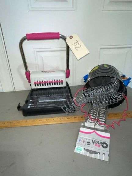 The cinch punch • Crimson circle (Garage) - Duck Soup Auctions