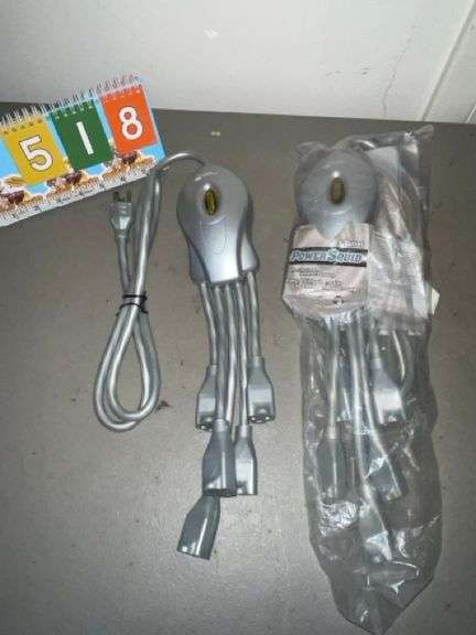 Power squid extension cords • Bathroom - Duck Soup Auctions