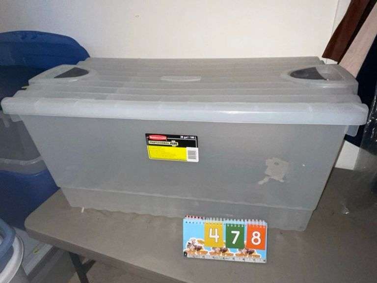 Tote with locking lid • Bedroom 2 (ground level) - Duck Soup Auctions