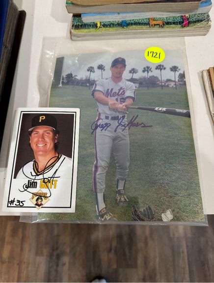 Autographed Sports Memorabilia - Duck Soup Auctions