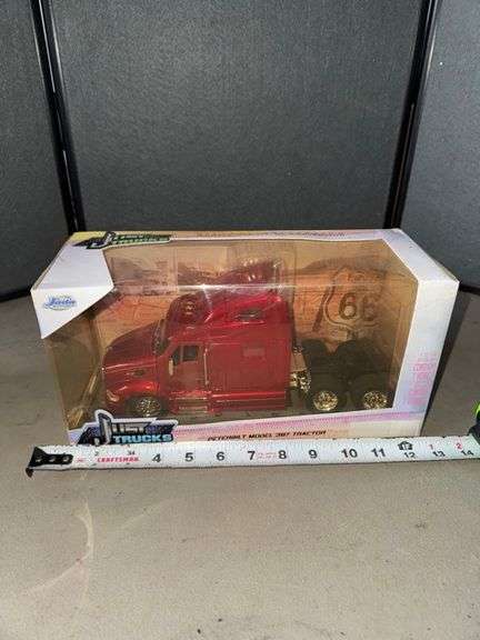 Just trucks diecast peterbilt model 387 tractor • Garage 1 - Duck Soup ...