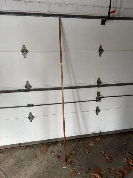 Measuring stick • 6ft • Garage - Duck Soup Auctions