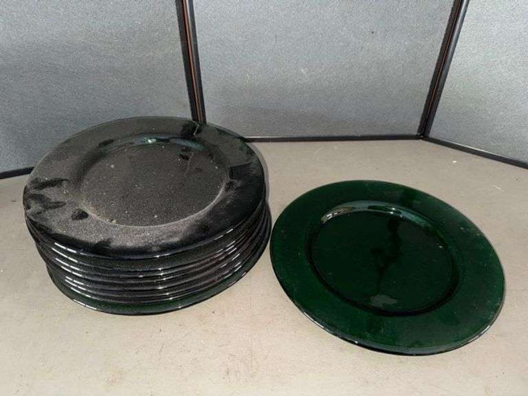 Green glass chargers • Great room - Duck Soup Auctions