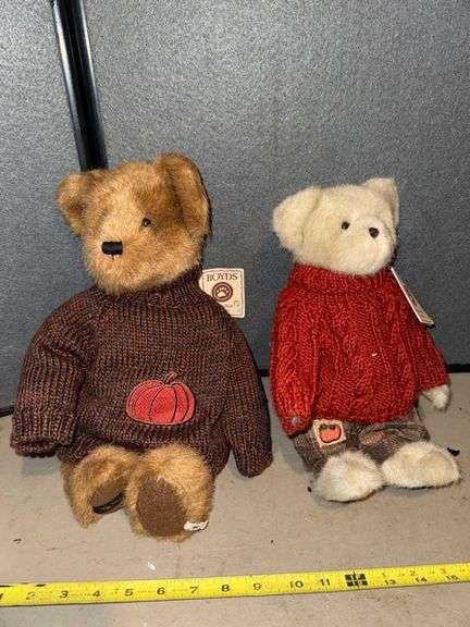 Boyd’s bear bears • Bottom garage - Duck Soup Auctions