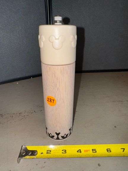 Disney mickey mouse pepper mill • Kitchen - Duck Soup Auctions