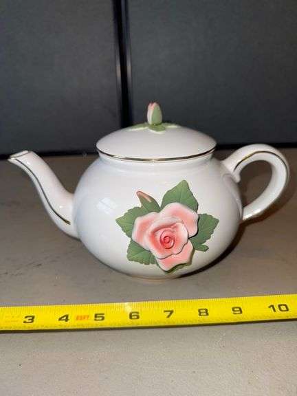 Teleflora tea pot • Kitchen - Duck Soup Auctions