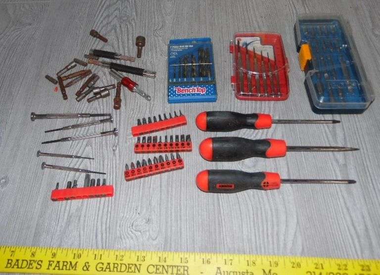 Precision Screwdriver Set, Bits & More - Dunker Auction