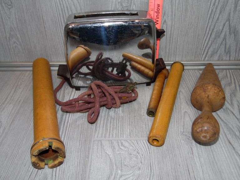Wood Plunger, Electric Toaster & More - Dunker Auction