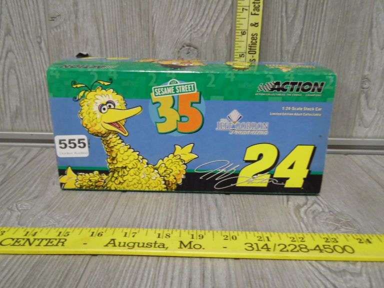 Sesame Street #24 Race Car - Dunker Auction