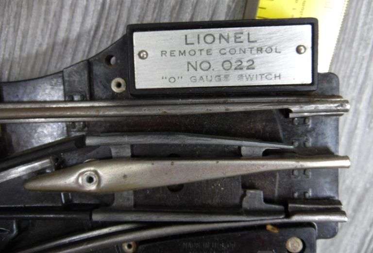 Lionel Remote Control # 022 "O" Gauge Switch - Dunker Auction