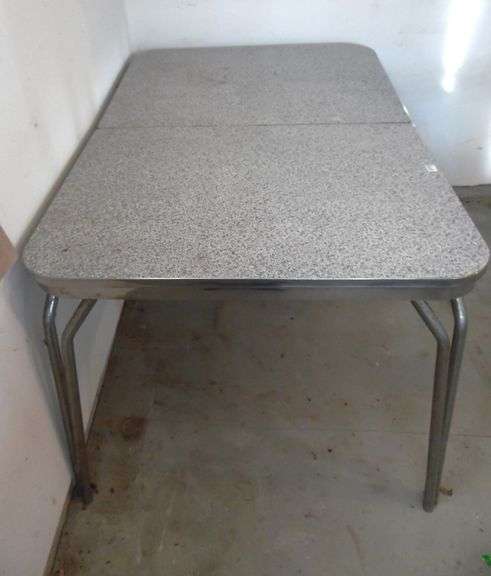 Vintage Kitchen Table - Dunker Auction