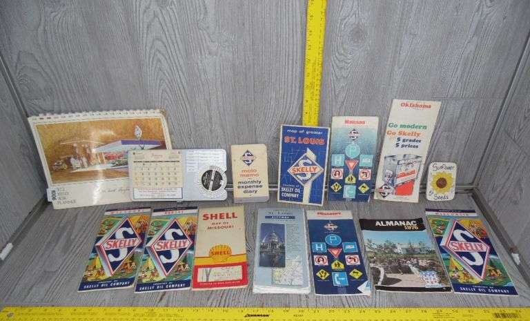 Gas Station Road Maps & Calendar - Dunker Auction