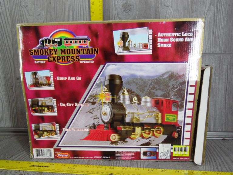 Smokey Mountain Express Locomotive - Dunker Auction