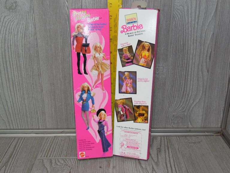 1995 Pretty Hearts barbie & 1991 Fashion Play Barbie - Dunker Auction