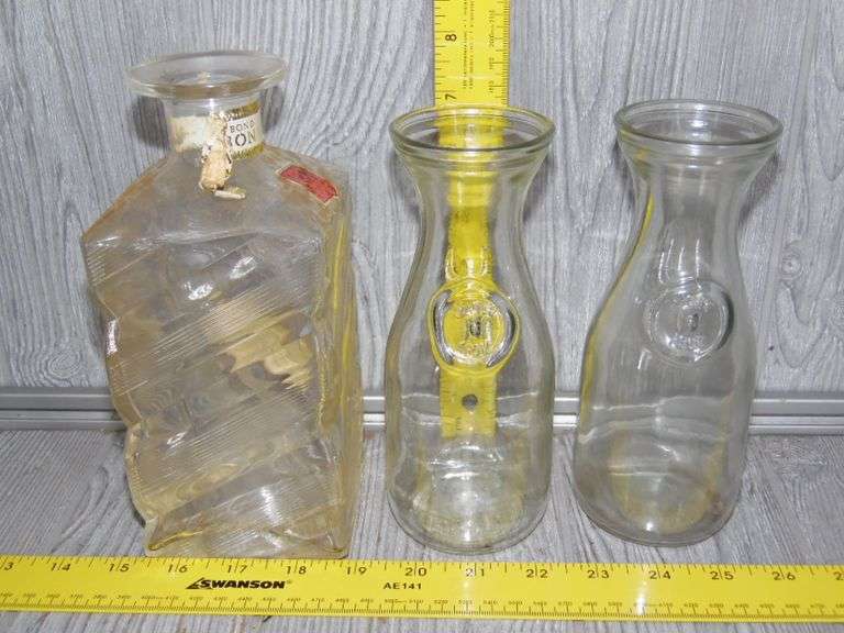 Assorted Bottles & Decanters - Dunker Auction