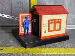 Marx Automatic Grade Crossing Signal Man - Dunker Auction