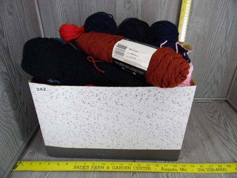 Assorted Yarn - Dunker Auction