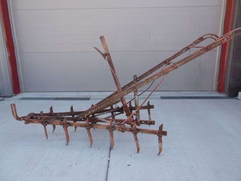 Antique Chisel Plow - Dunker Auction