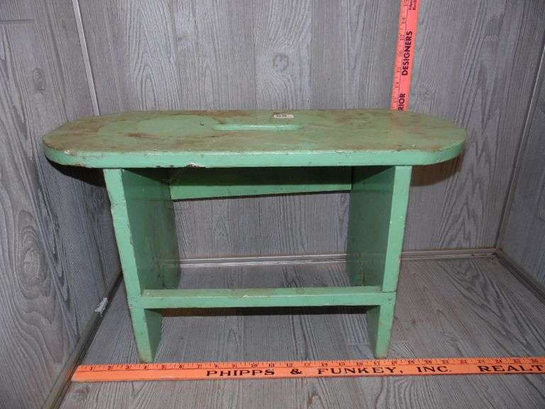 Stool - Dunker Auction