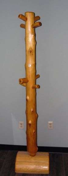 Log Floor Coat Rack - Dunker Auction