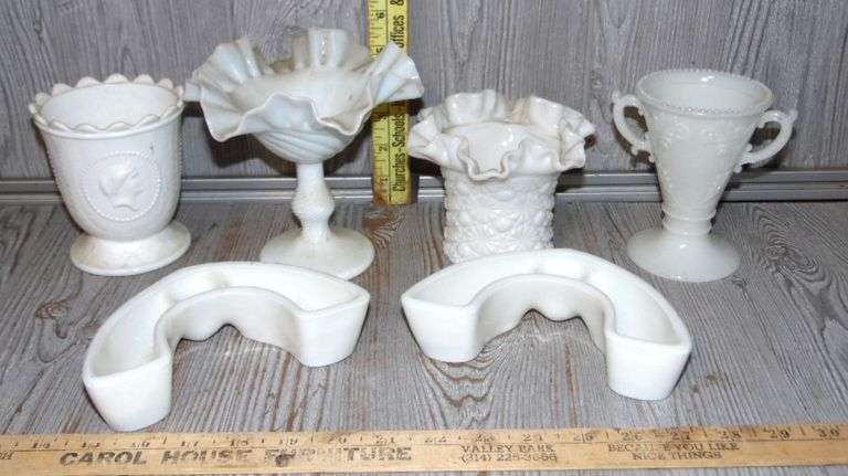 Milk Glass Glassware - Dunker Auction