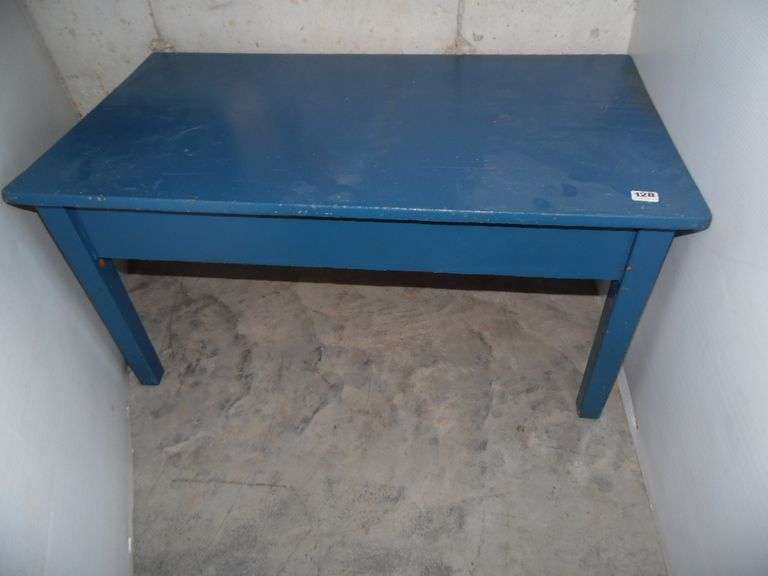 Primitive Table - Dunker Auction