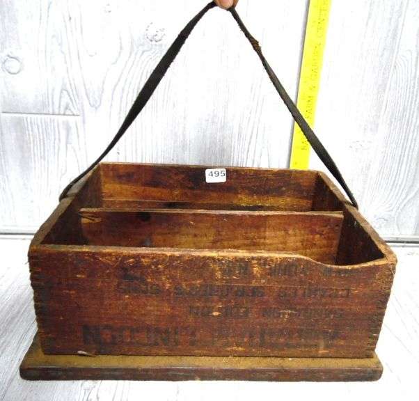 Wood Box with Carry Strap - Dunker Auction