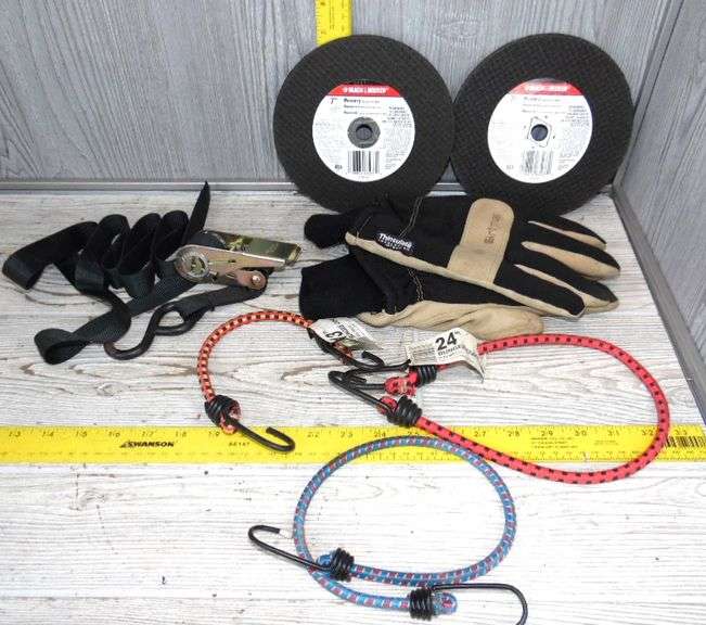 Bngee Straps, Disc. & Gloves - Dunker Auction