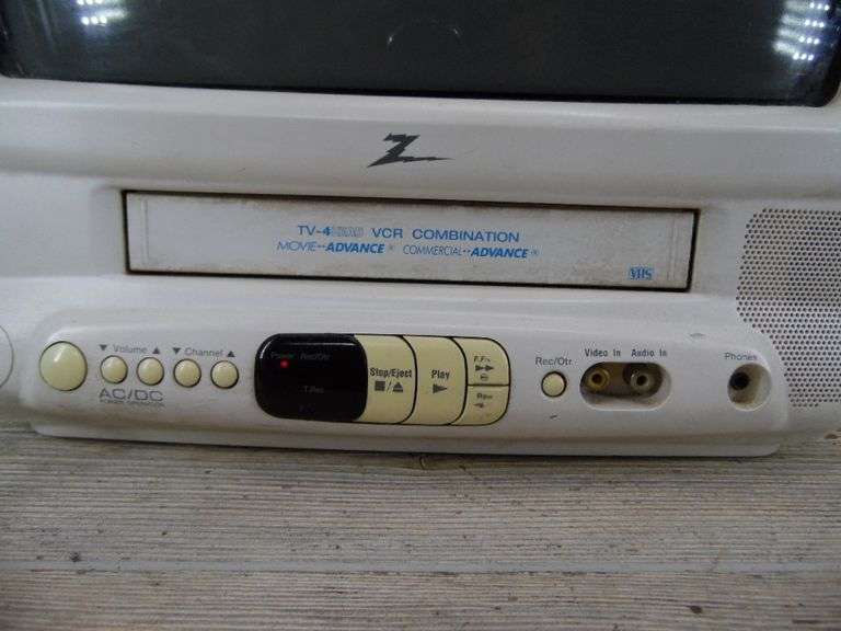Zenith TV/VHS Combination: Untested - Dunker Auction