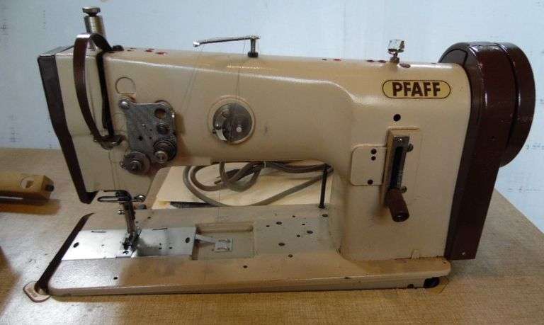 Pfaff industrial Sewing Machine on Table - Dunker Auction