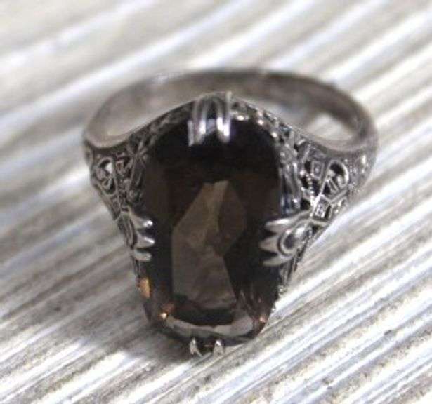 Ring: Marked .925 - Dunker Auction