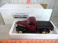 Fairfield Mint Die Cast Chevrolet Pick-up - Dunker Auction