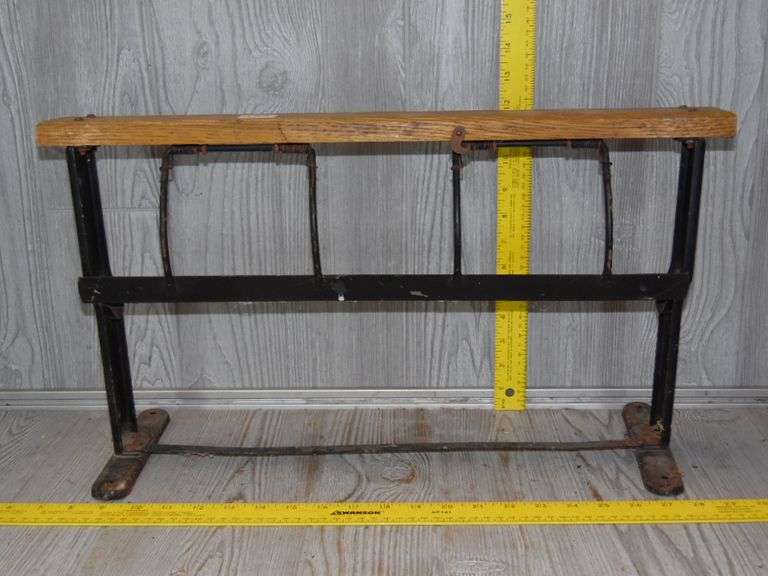 General Store Paper Roll Holder - Dunker Auction