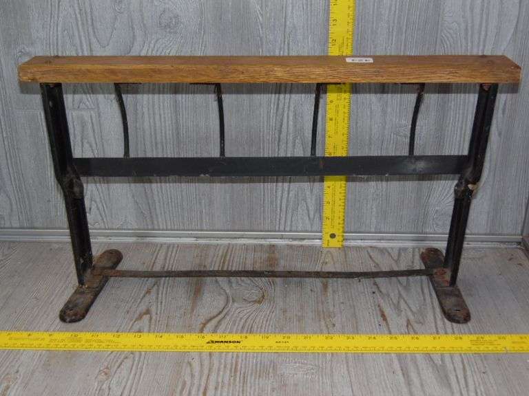 General Store Paper Roll Holder - Dunker Auction