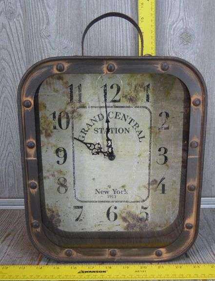 Grand Central Station Sqare Rustic Tabletop Clock - Dunker Auction