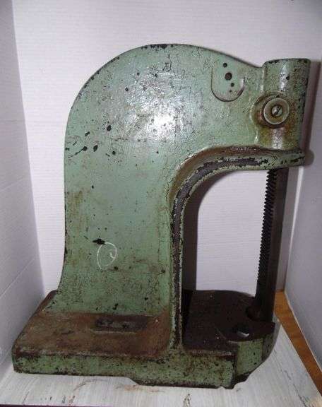 #3 Bench Mount Arbor Press - Dunker Auction