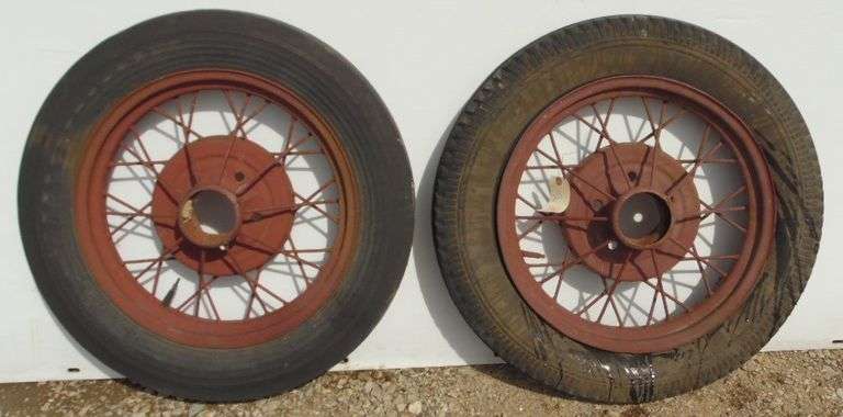 3 - 1930/1931 Model A Wheels - Dunker Auction
