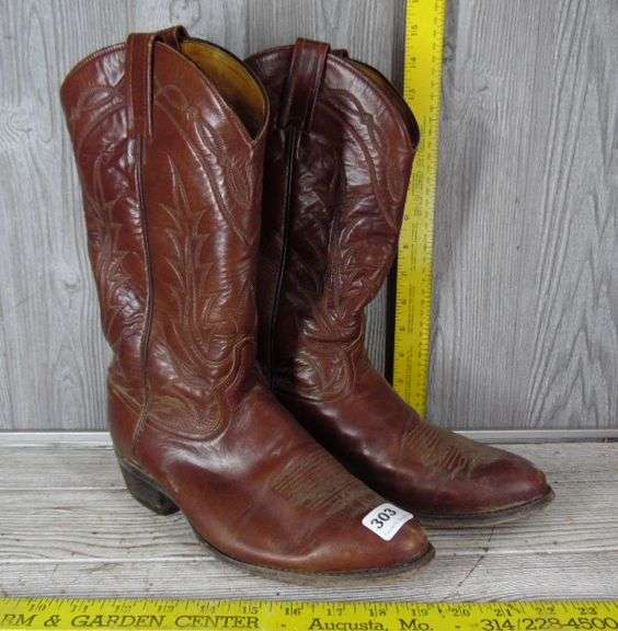 Cowboy Boots Size: 9 1/2D Used - Dunker Auction