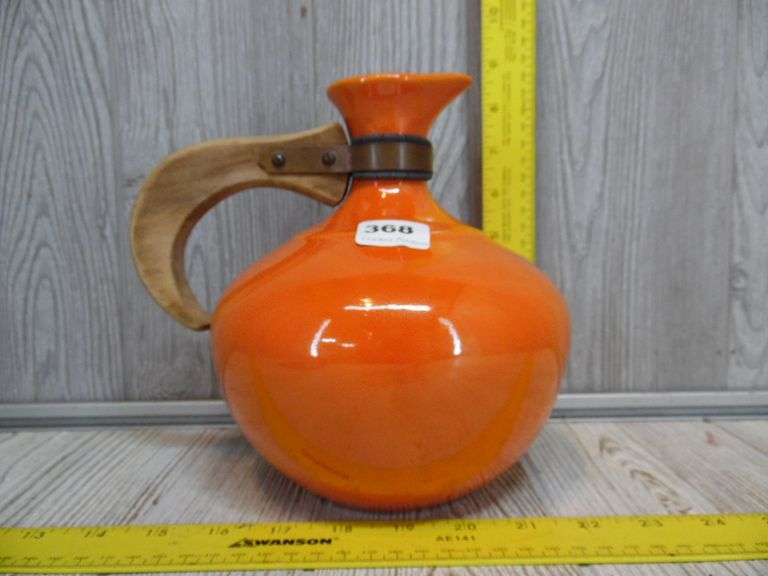 Bauer Wood Handle Pitcher - Dunker Auction