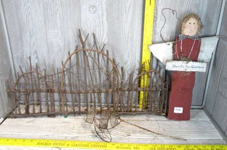 Angel & Stick Decoration - Dunker Auction