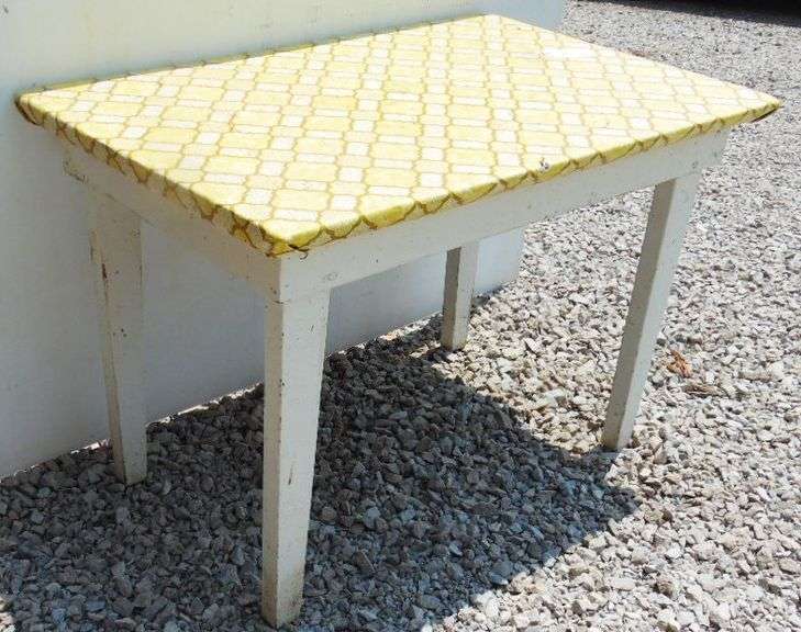 Primitive Table: 42 1/2" x 28" x 29" - Dunker Auction