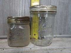Bushel Basket with Assorted Jars - Dunker Auction