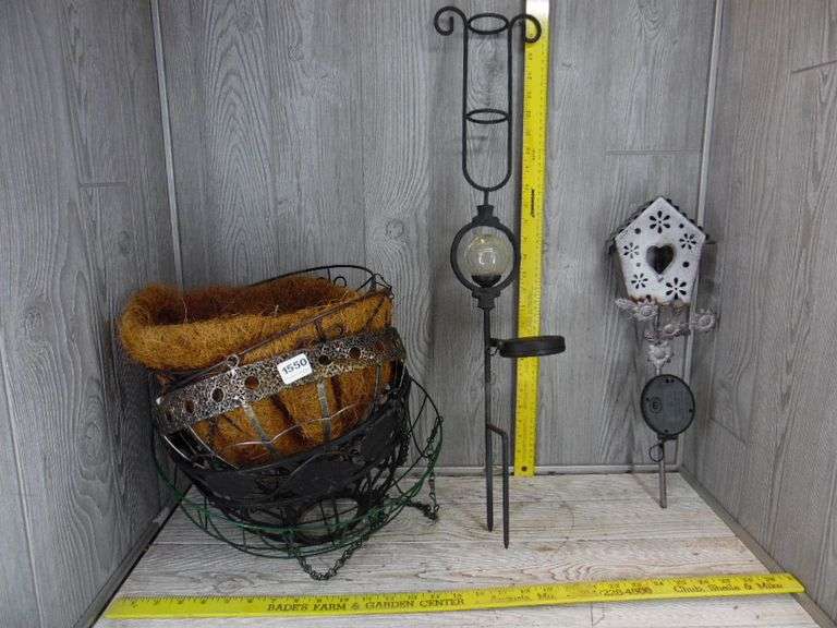 Hanging Flower Baskets & Misc. - Dunker Auction