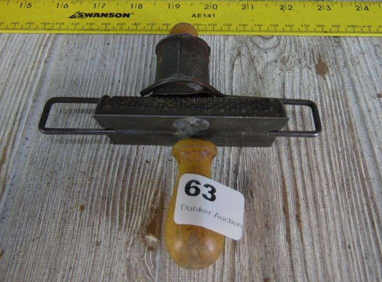 Primitive Sliding Spice Grinder with Wood Handle - Dunker Auction