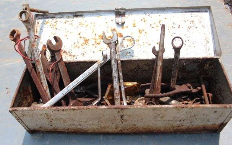 Tool Box & Misc. Wrenches - Dunker Auction