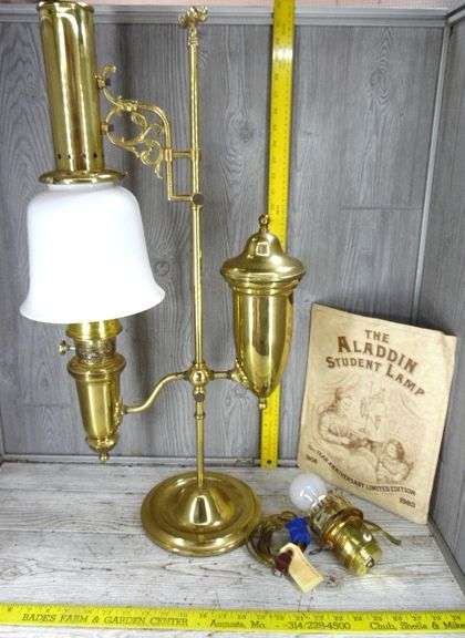 Aladdin Student Lamp - Dunker Auction