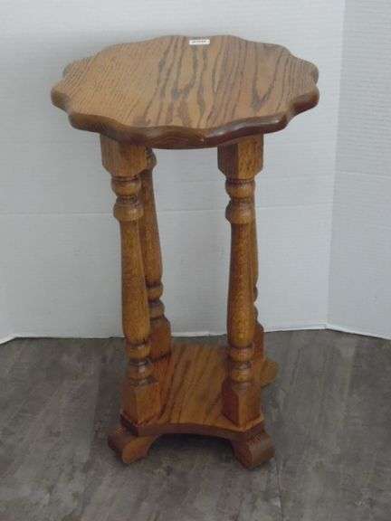 Oak Four Spindle Plant Stand: 14 1/2" x 24" - Dunker Auction