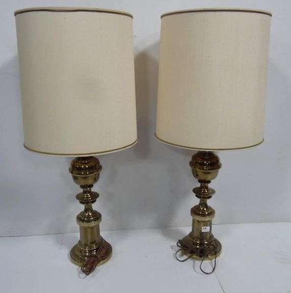 Pair Table Lamps: - Dunker Auction